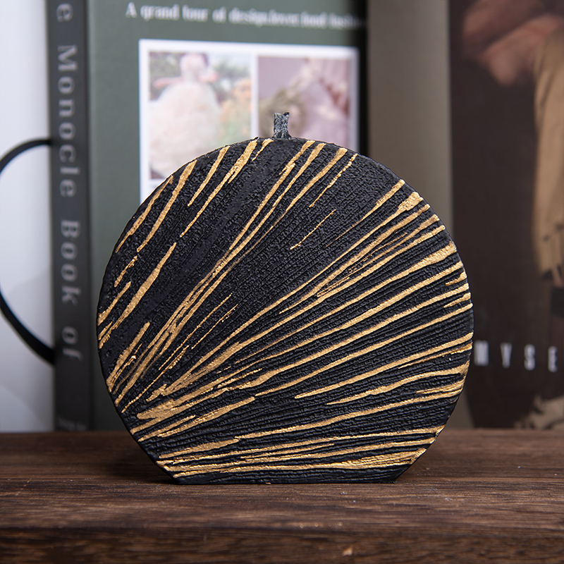 Cylindrical Molding Candle